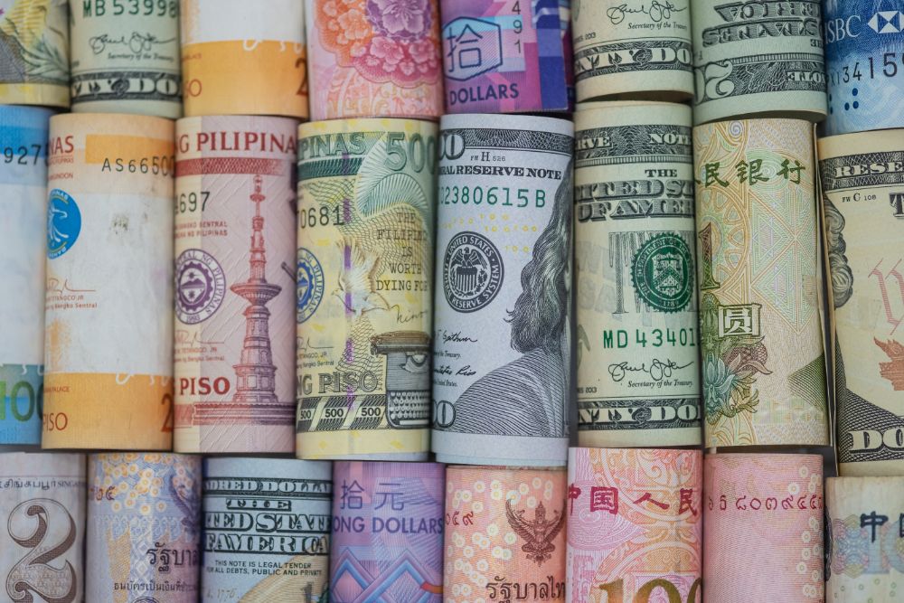 The Theme Of Stamps On Currency - Coin Exchange NY