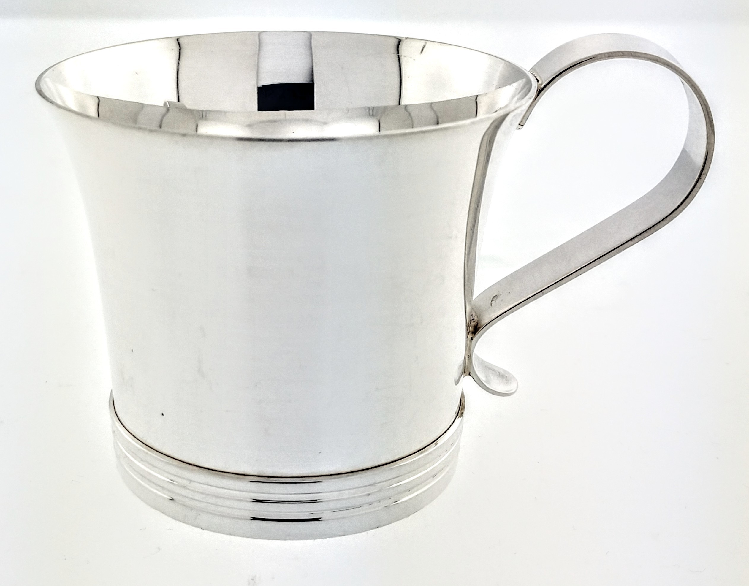 Vintage Tiffany & Co Paul Revere Reproduction Sterling Silver Baby Cup ... Vintage Tiffany & Co Paul Revere Reproduction Sterling Silver Baby Cup ...
