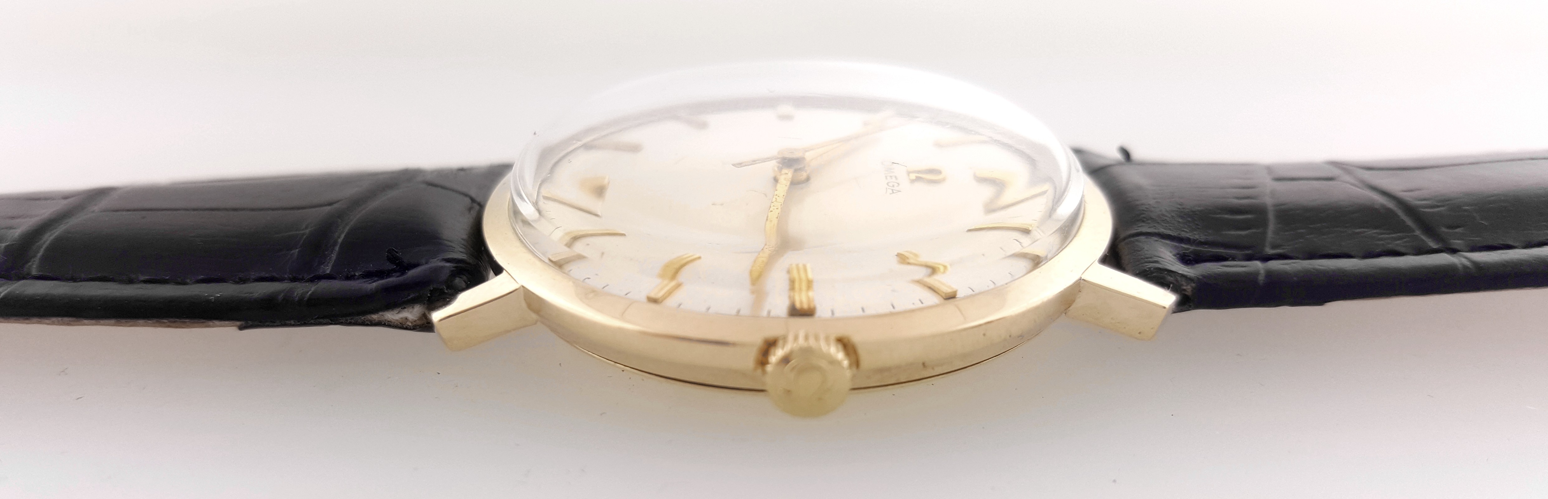 1961 34mm Solid 14k Gold Omega Cal. 600 mechanical Watch | Coin Exchange NY